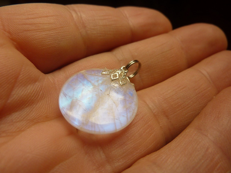 Pendentif Pierre de lune ref 2511